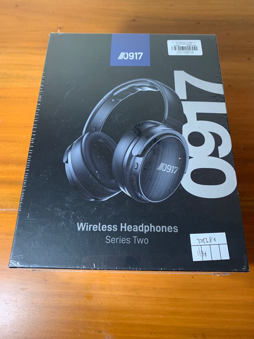 0917 WIRELESS HEADPHONES series 2, Hobbies & Toys, Music & Media, CDs ...