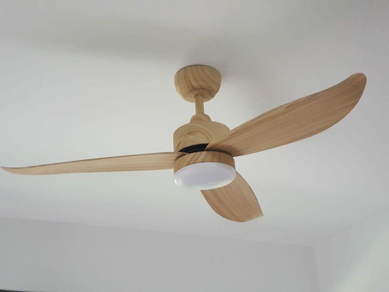 Bestar Raptor & Razor Dc Ceiling Fan, Furniture & Home Living, Lighting ...