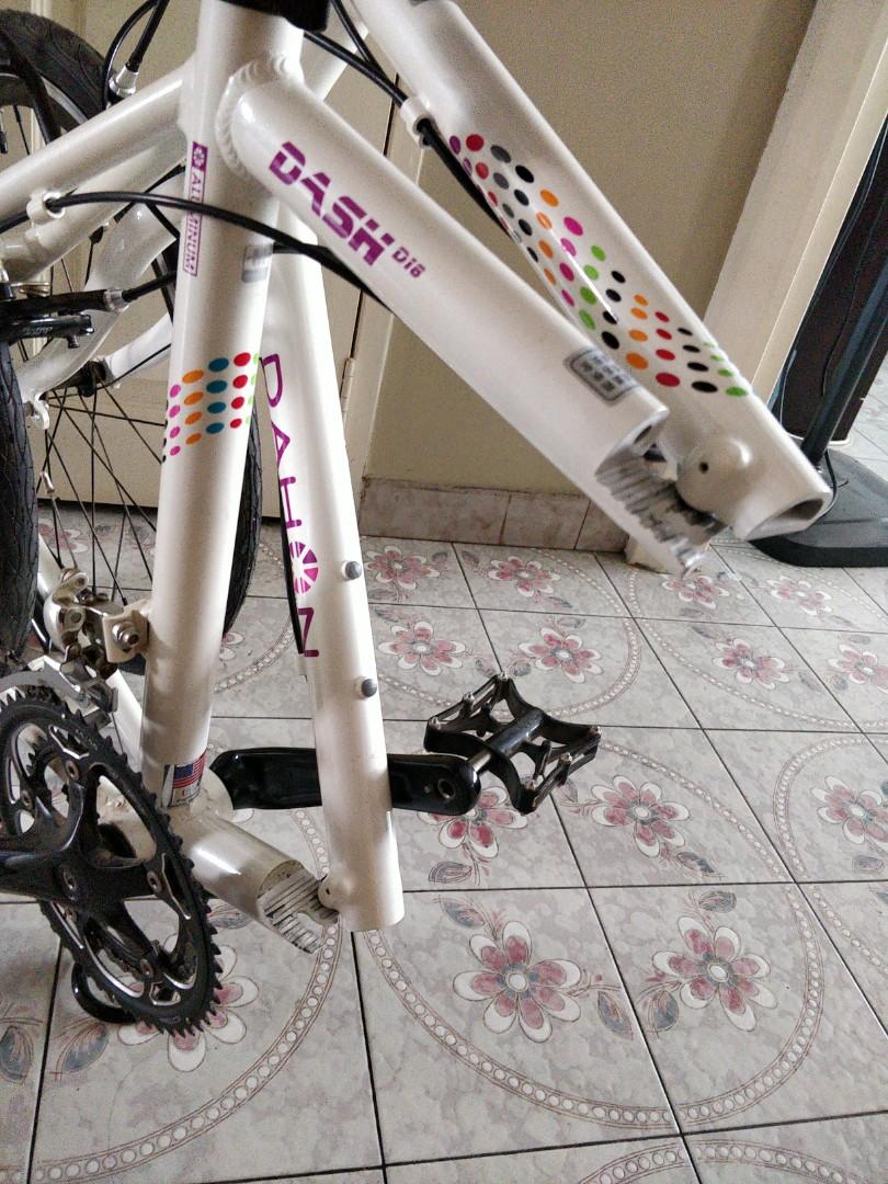 Dahon Dash D18 Minivelo Folding Bicycle, Sports Equipment, Bicycles ...