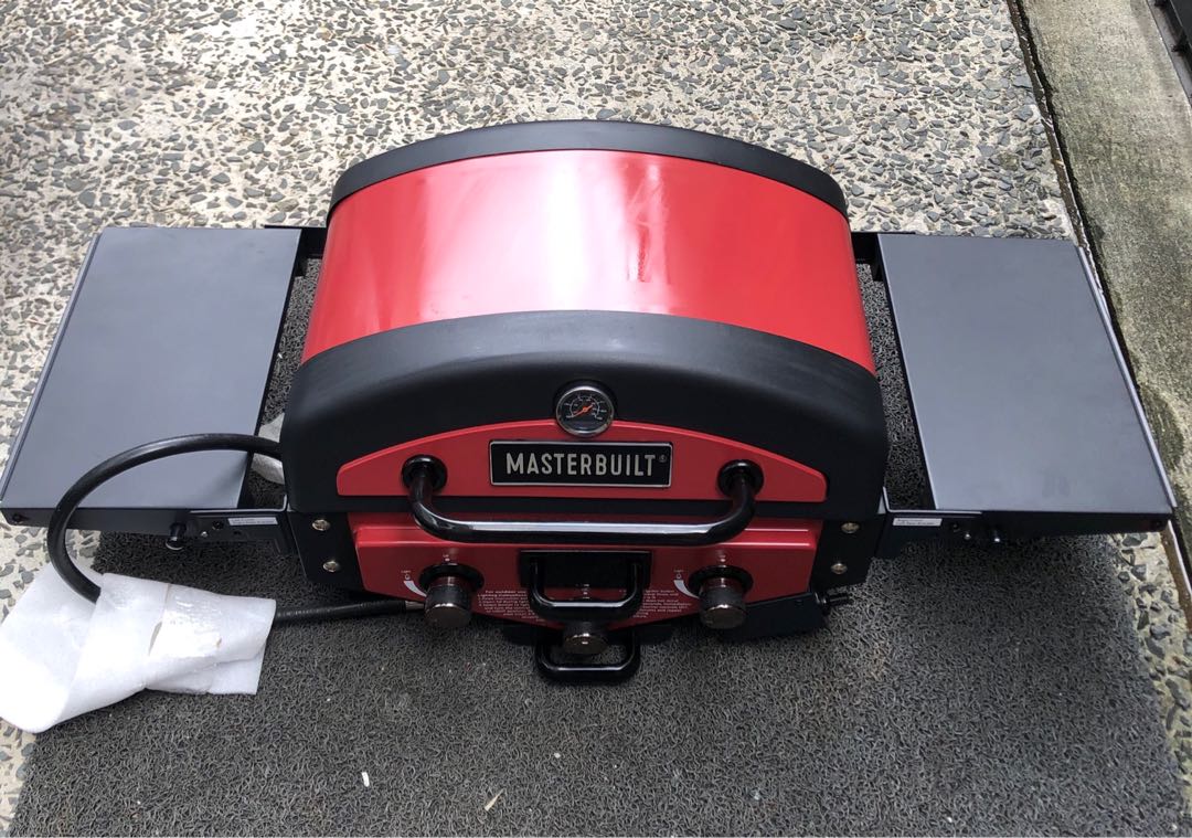 New MasterBuilt MPG 300S Tabletop LPG Gas Grill and Smoker Carry Along ...