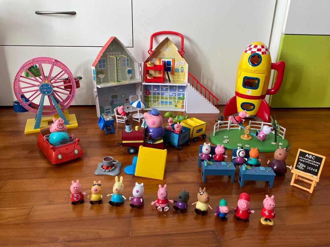Peppa pig figurines whole set, Hobbies & Toys, Toys & Games on Carousell