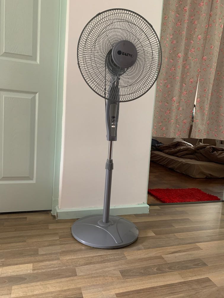 Standing Fan, Home Appliances, Cooling & Air Care on Carousell