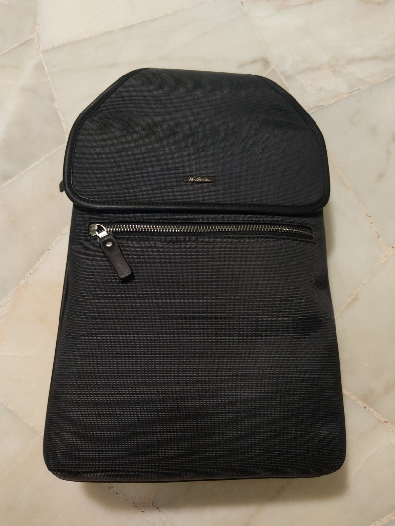 Van Garie shoulder bag, Men's Fashion, Bags, Sling Bags on Carousell