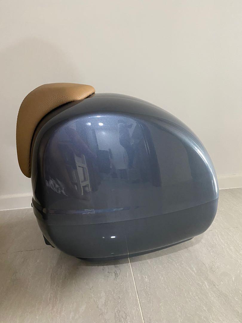 Vespa box original, Motorcycles, Motorcycle Accessories on Carousell