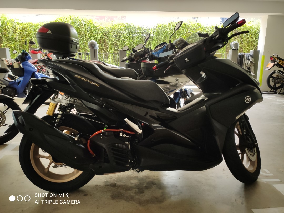 Aerox z panel glossy black, Motorcycles, Motorcycle Accessories on ...