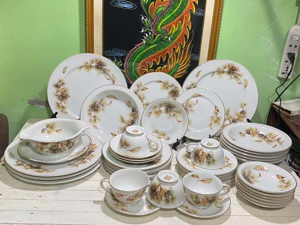 Fuji China Autumn Japan Dinner Set 1952, Hobbies & Toys, Memorabilia ...
