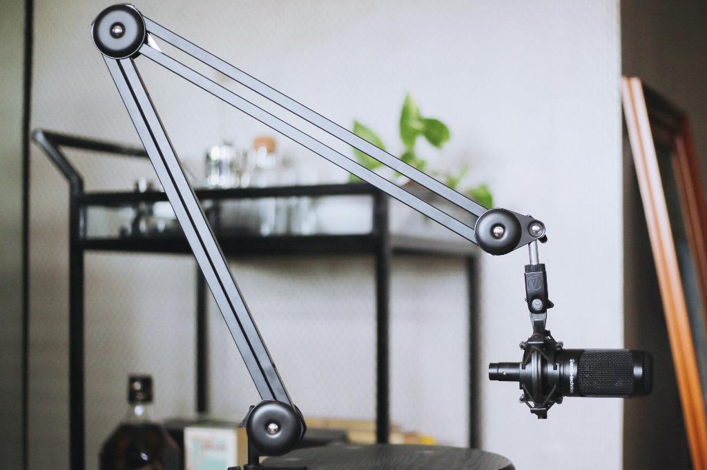 Heavy Duty Microphone Arm - Spring Loaded / Table Clamp, Audio, Other ...