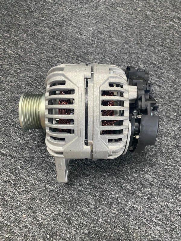 Mitsubishi Fuso FEB21 / FEB71 . 4P-10 . Alternator MK667722 on Carousell