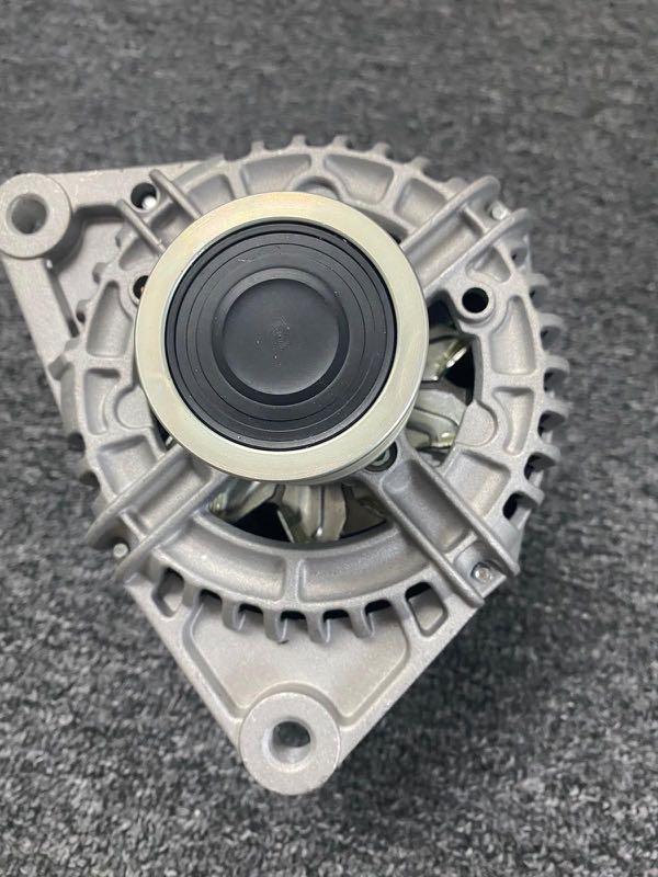 Mitsubishi Fuso FEB21 / FEB71 . 4P-10 . Alternator MK667722 on Carousell