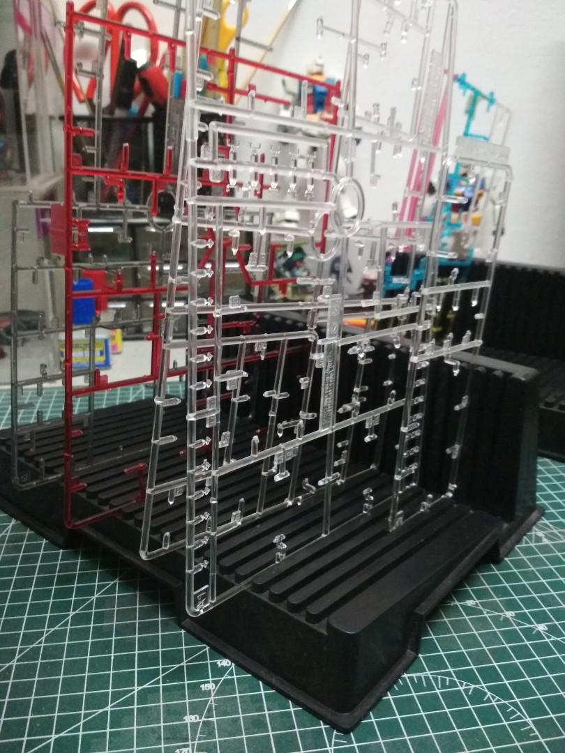 plastic model/gundam runner holder, Hobbies & Toys, Collectibles ...