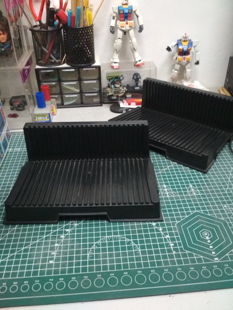plastic model/gundam runner holder, Hobbies & Toys, Collectibles ...