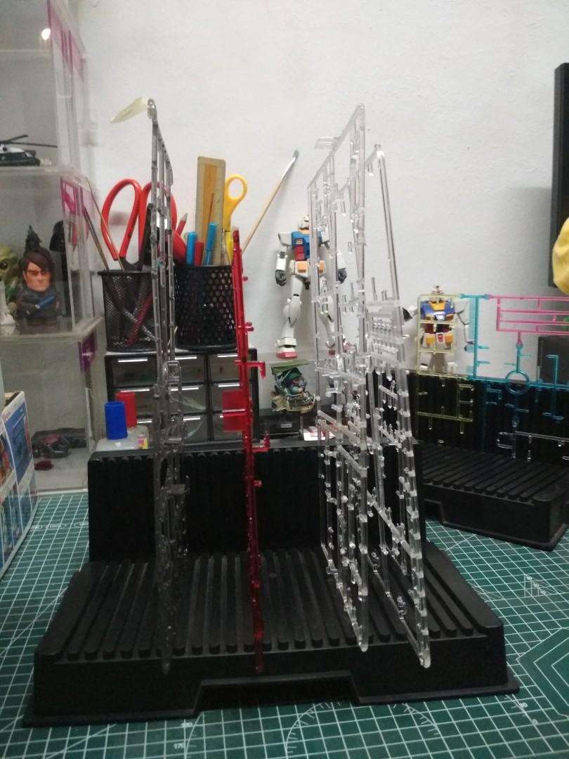 plastic model/gundam runner holder, Hobbies & Toys, Collectibles ...