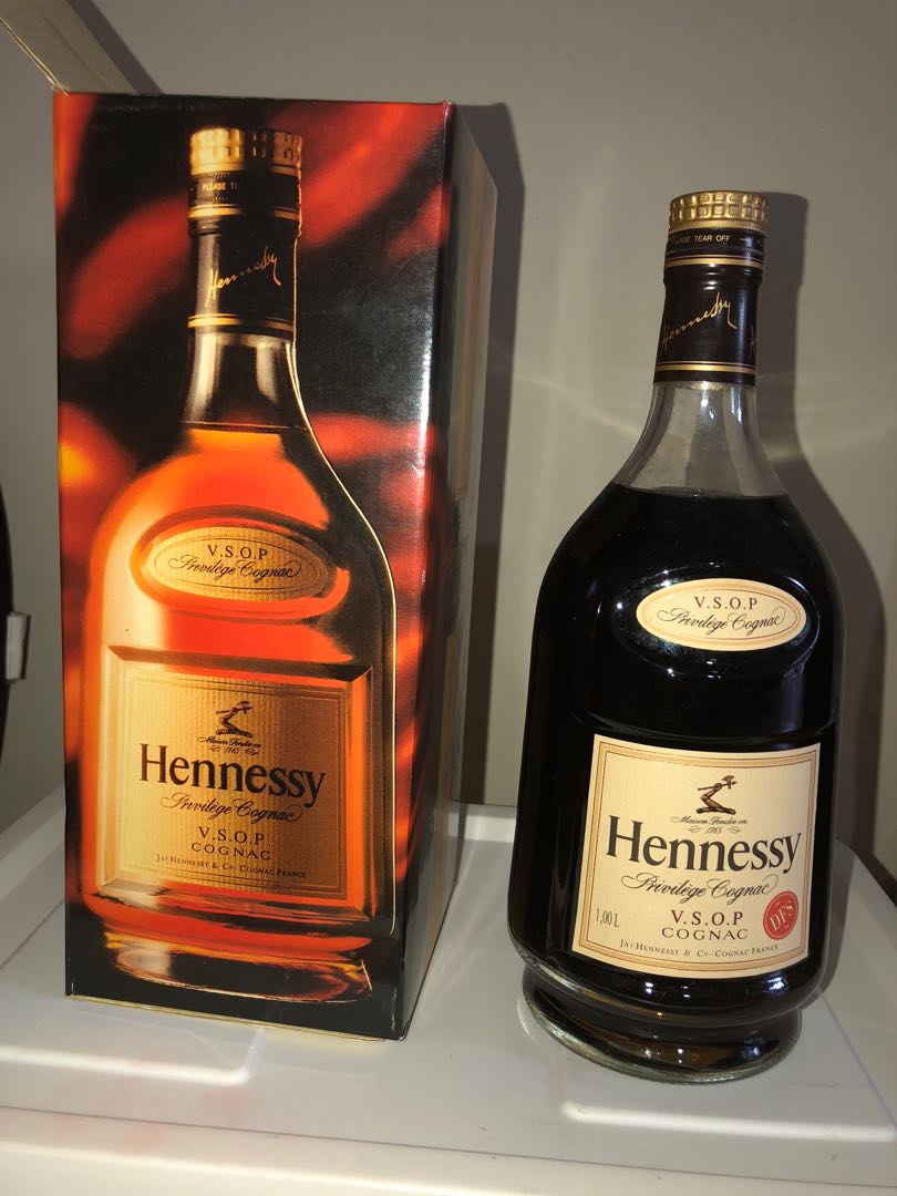 Hennessy VSOP Cognac 1 Litre, Food & Drinks, Alcoholic Beverages on Carousell