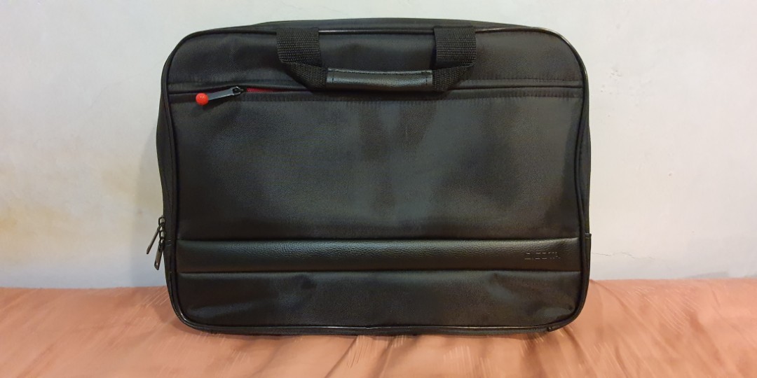 Lenovo laptop bag, Men's Fashion, Bags, Briefcases on Carousell