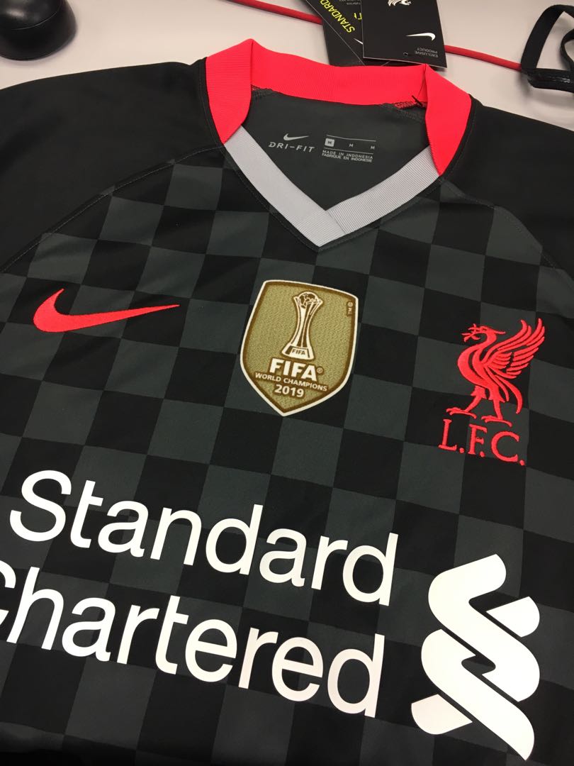 LFC Nike 3rd Stadium kit + UCL Milner nameset + Club WC badge ...