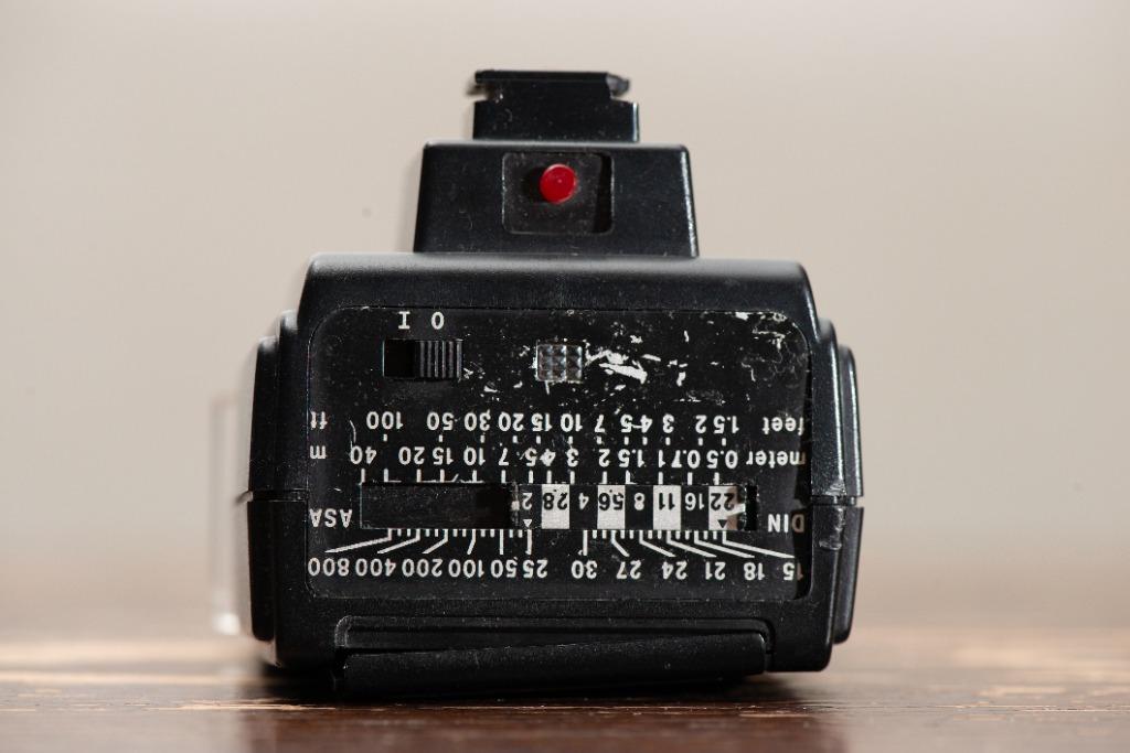 Metz 20 B3, Photography, Camera Accessories, Others on Carousell