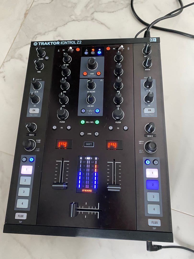 Native Instruments Traktor Kontrol Z2 DJ Mixer, Hobbies & Toys, Music ...