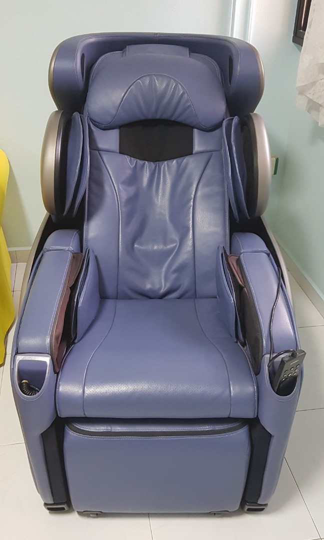 Osim OS-808 uDivine Massage Chair, Health & Nutrition, Massage Devices ...