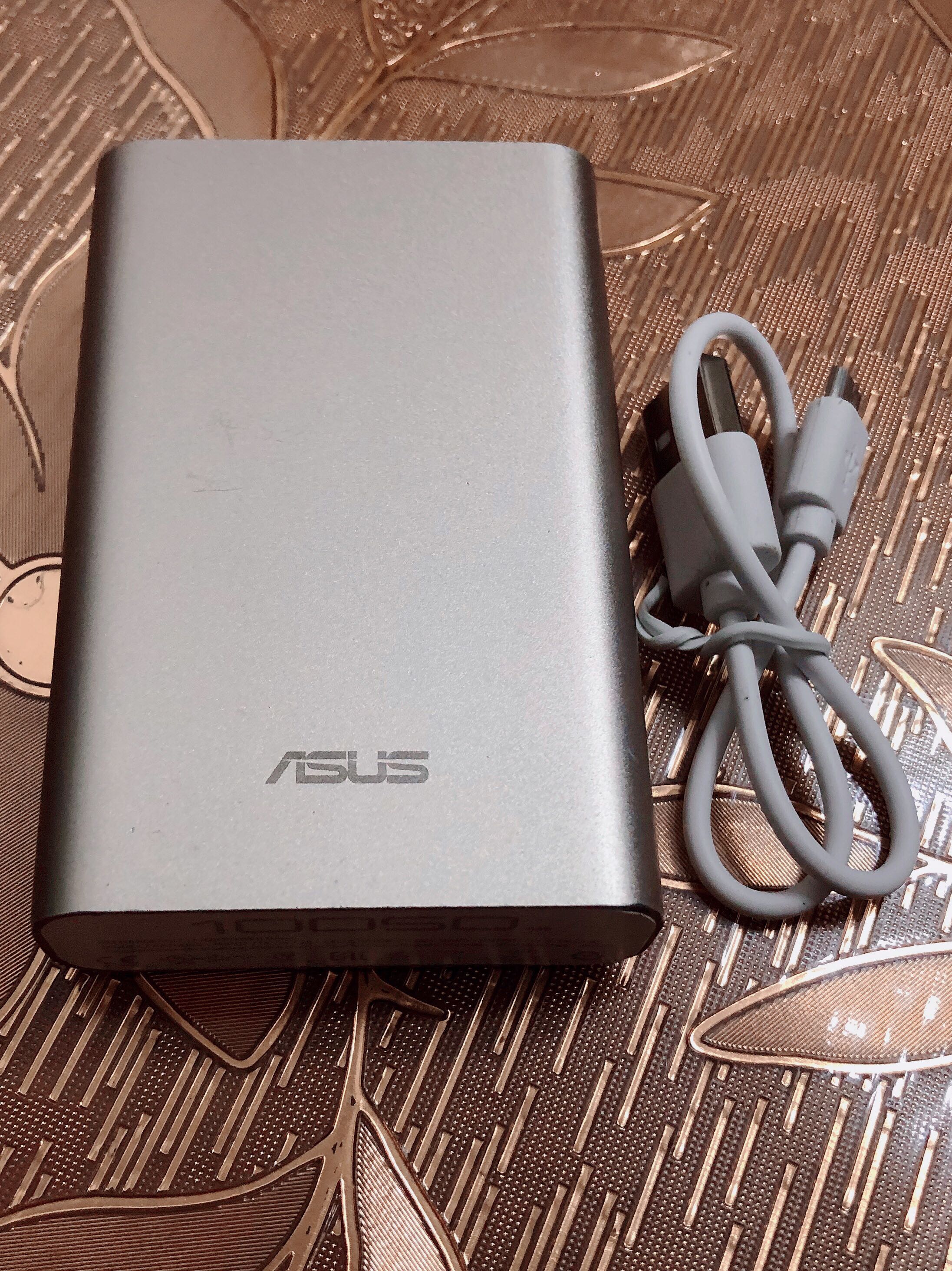 尿袋 行動電源 充電寶 ASUS 10050 mAh Power Bank Portable Battery Pack, 手提電話, 電話及其他裝置配件, 電池及充電器 - Carousell
