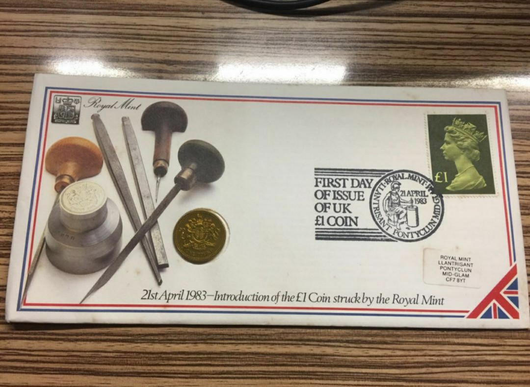 Great Britain UK 1983 First issue 1 pound coin Queen E & First Day ...