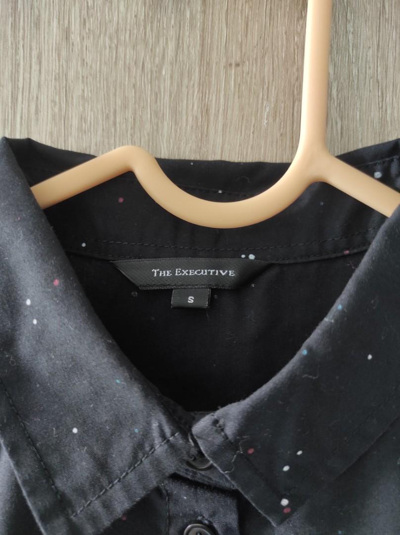 Kemeja Hitam The Executive, Fesyen Wanita, Pakaian Wanita, Atasan di ...