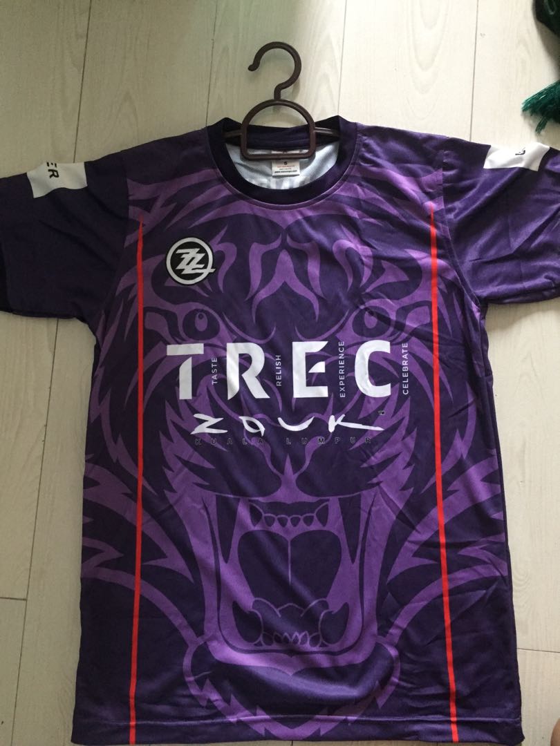 Ozz Vampo Jersey, Men's Fashion, Activewear on Carousell