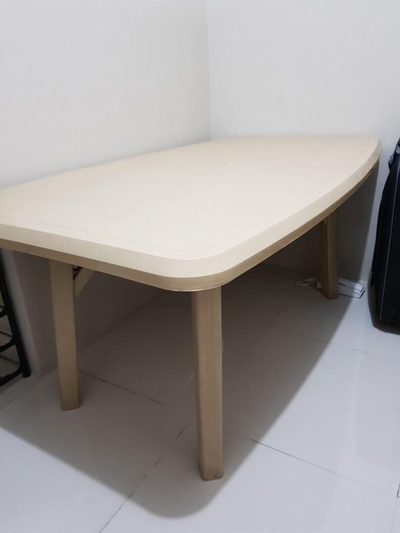 Uratex monoblock table, Babies & Kids, Baby Nursery & Kids Furniture ...