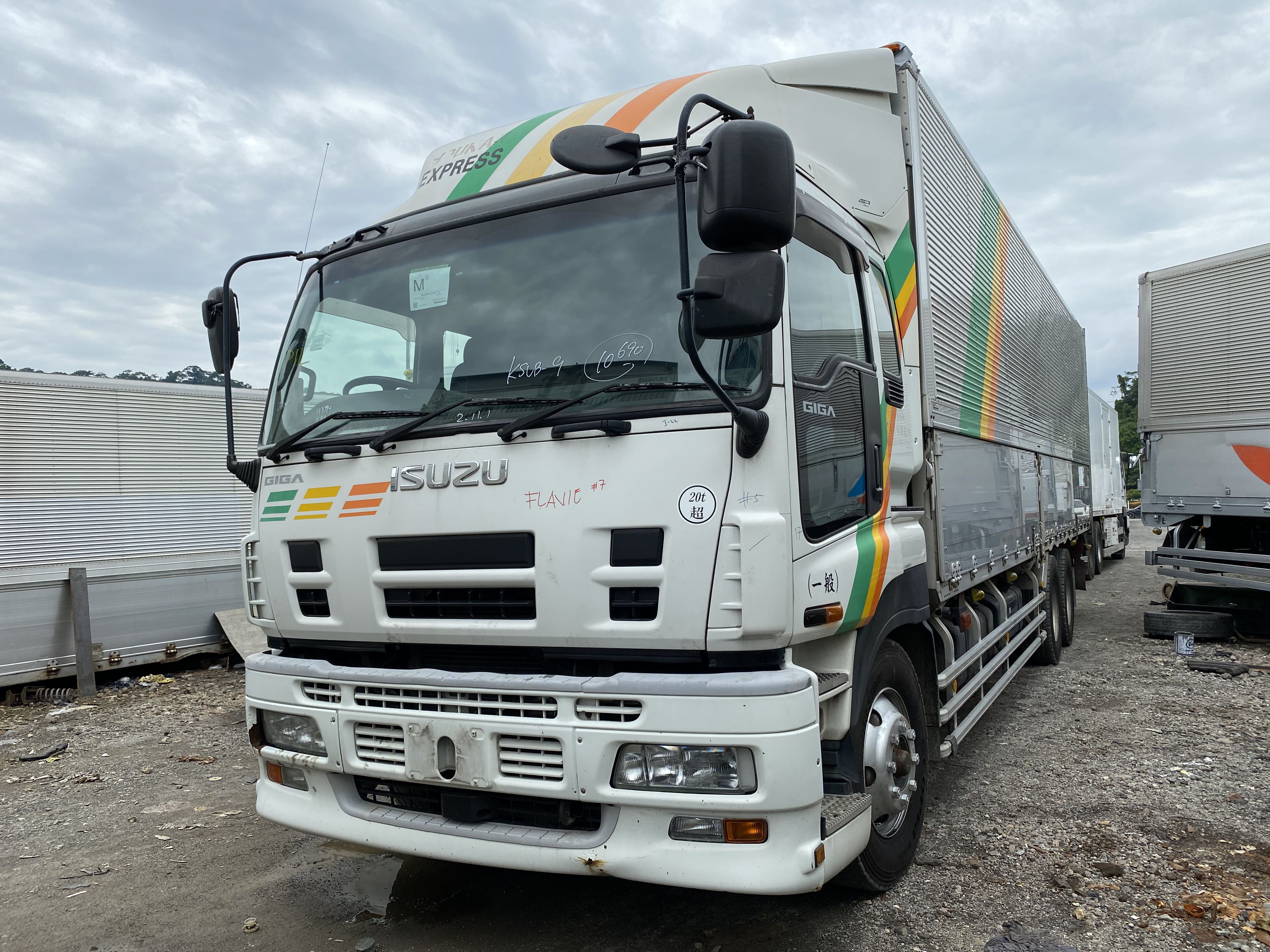 Isuzu giga wing van truck for sale, Special Vehicles, Heavy Vehicles on Carousell