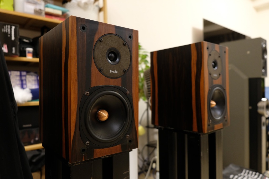 ProAc TaBlette 50 Signature 黑壇木連24吋腳架, 音響器材, 可攜式音響設備 - Carousell