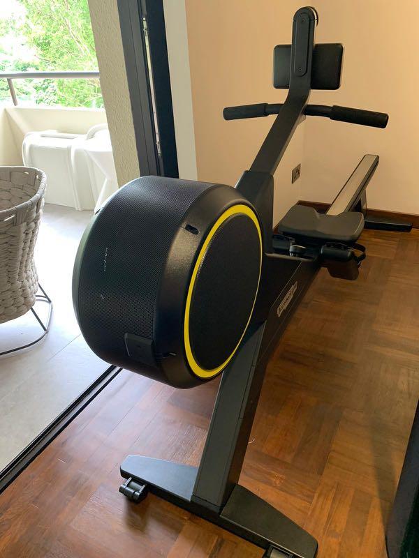 Technogym Skillrow Machine, Sports Equipment, Exercise & Fitness ...