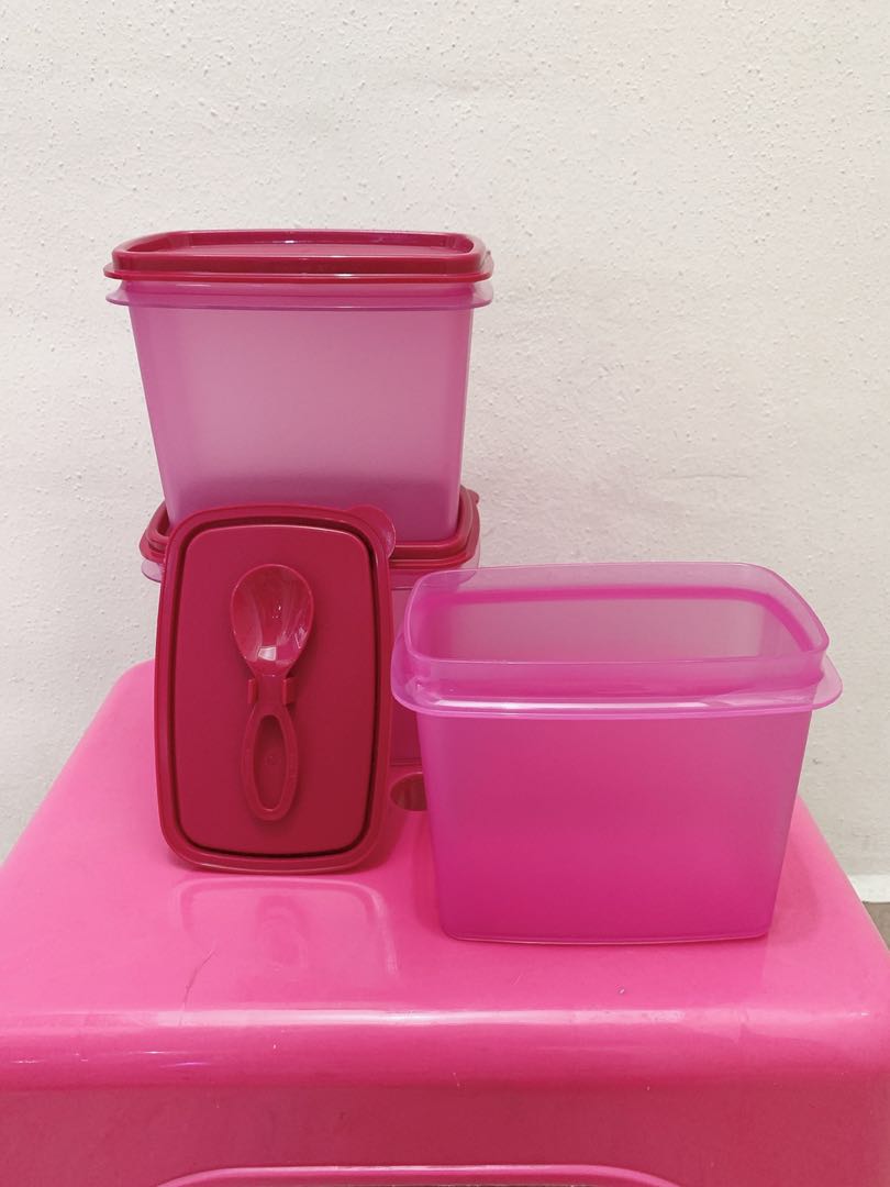 Tupperware container 1 pc $10, Furniture & Home Living, Kitchenware ...