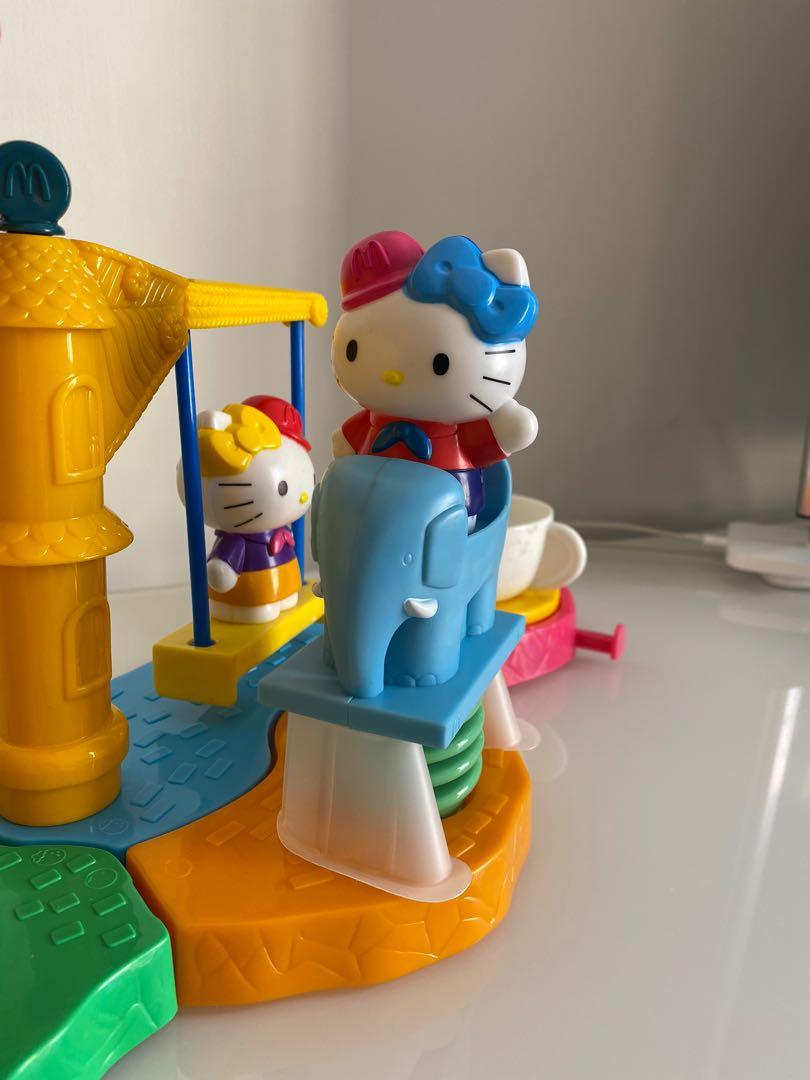 麥當勞 x Hello Kitty Playground, 興趣及遊戲, 玩具 & 遊戲類 - Carousell