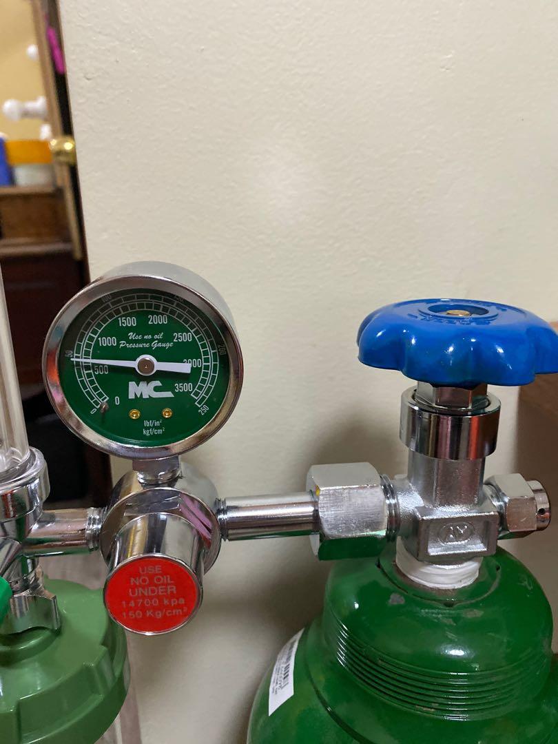 ALMOST NEW 15lb Oxygen Tank (near empty oxygen) with oxygen regulator ...