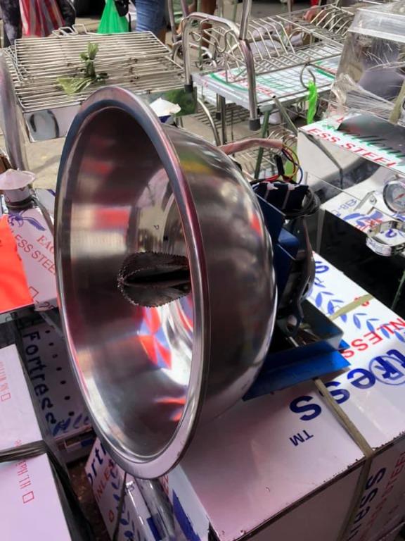 Coconut Grinder Machine - Heavyduty, TV & Home Appliances, Kitchen ...