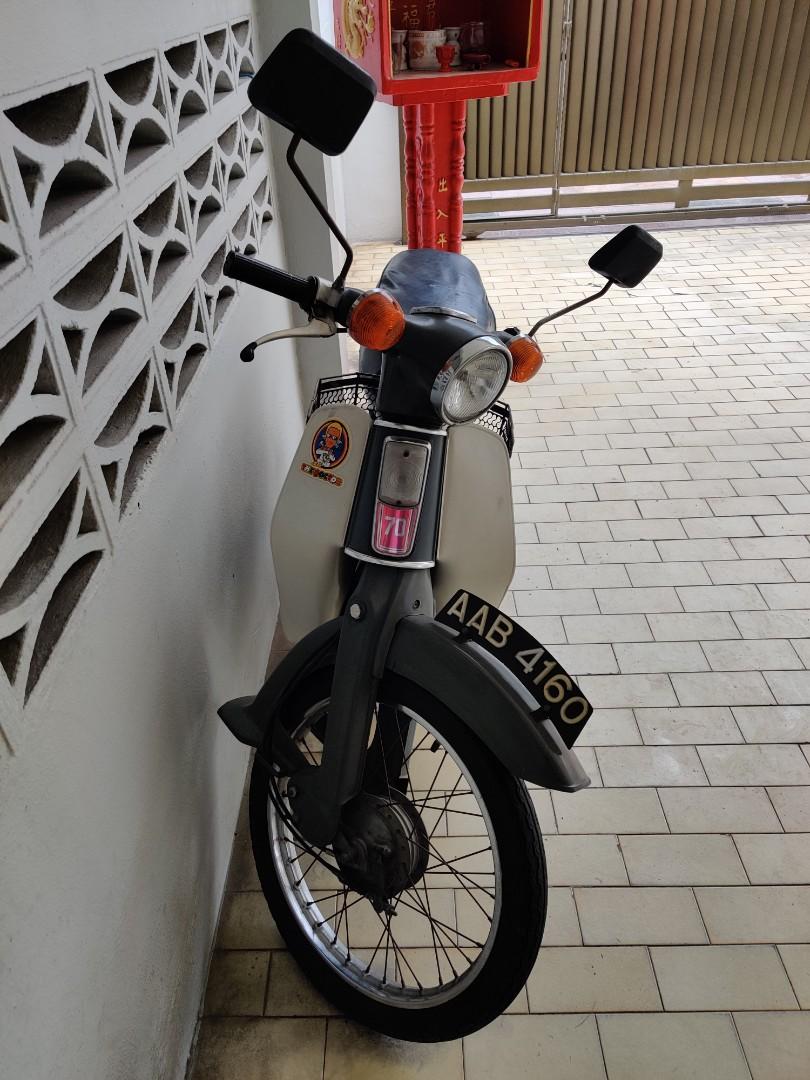 Honda C70 Motor (Round Gear Light) Year 1977, Motorbikes on Carousell