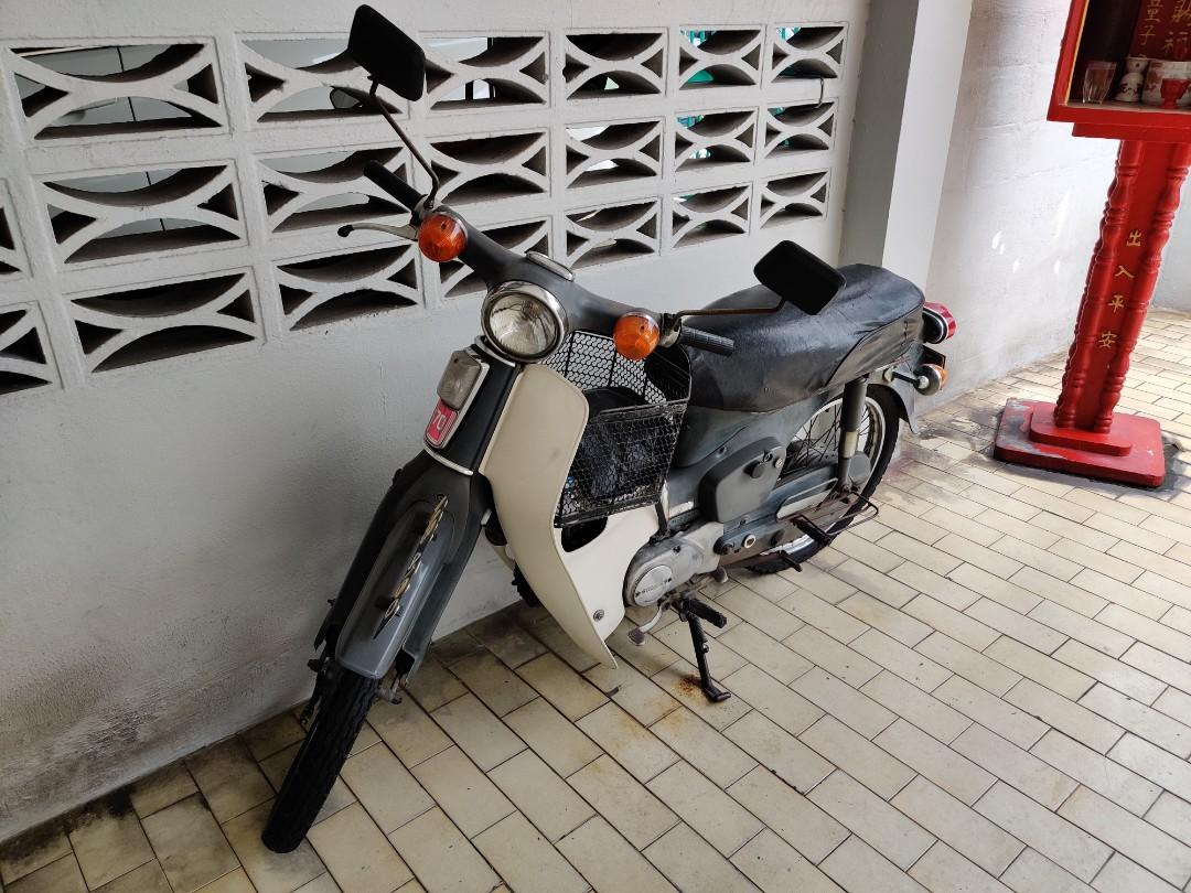 Honda C70 Motor (Round Gear Light) Year 1977, Motorbikes on Carousell