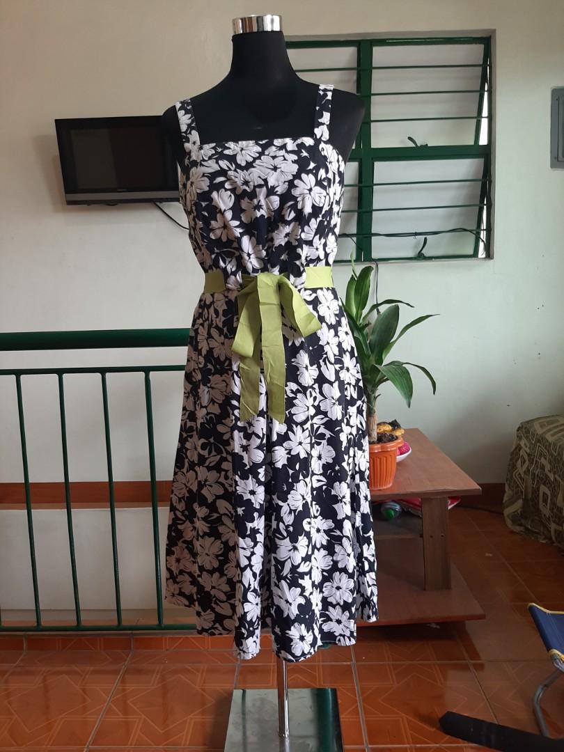 Madison Leigh Black Floral Sun Dress, Women's Fashion, Dresses & Sets, Dresses on Carousell