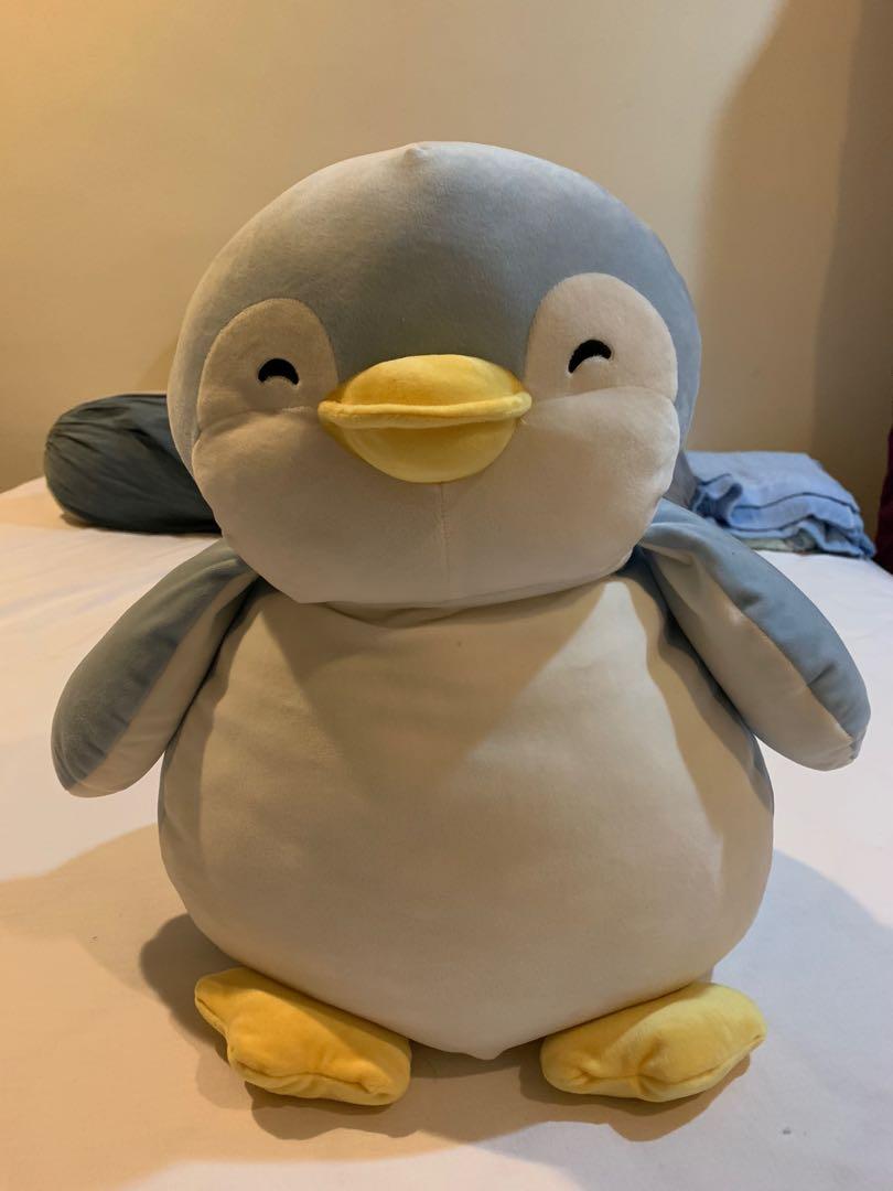 Miniso Penguin, Hobbies & Toys, Toys & Games on Carousell