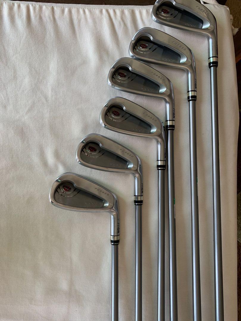PRGR 2018 Egg forged iron set 5-P (6 pieces) w/ PRGR M-40 SR-flex carbon shafts, Sports ...