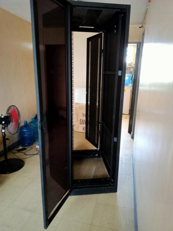 SERVER RACK 42U, Computers & Tech, Parts & Accessories, Computer Parts ...