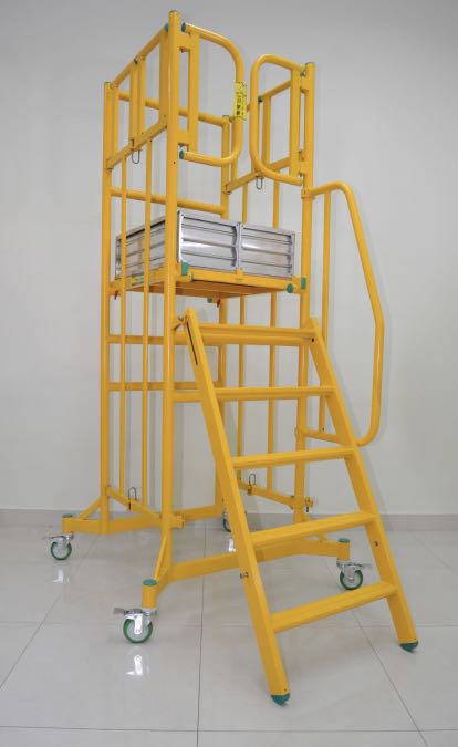 sMart Platform Ladder, Furniture & Home Living, Home Improvement ...