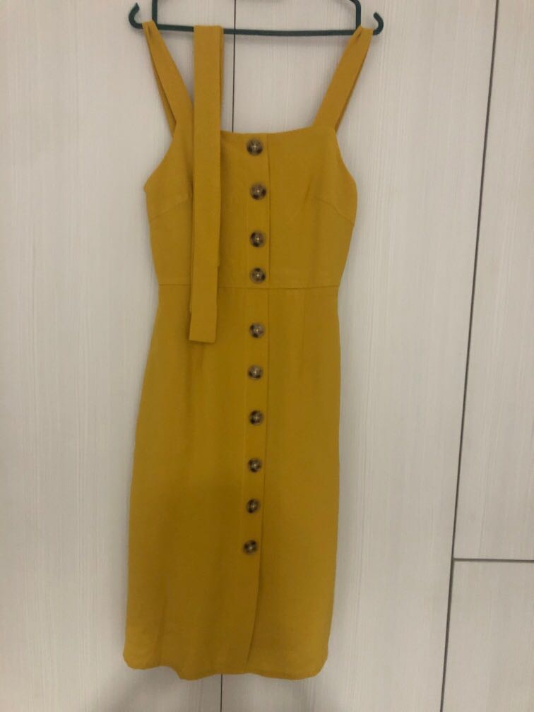 TTR mustard button dress, Women's Fashion, Tops, Sleeveless on Carousell