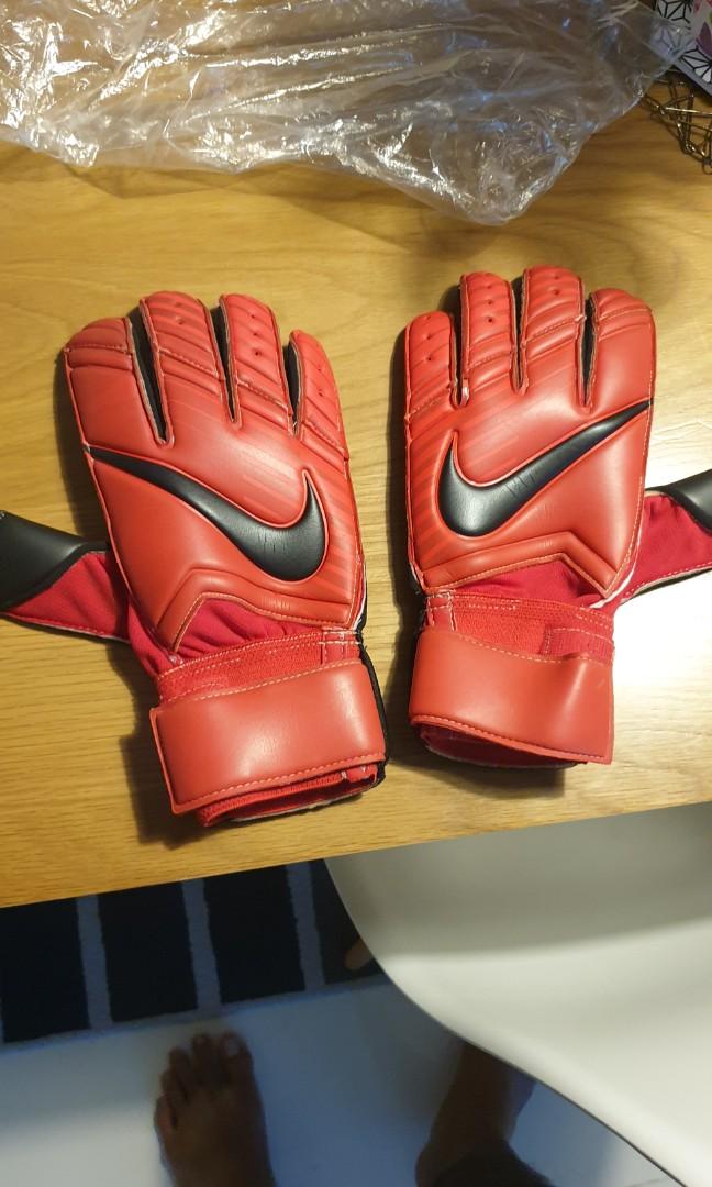 Nike VG3 Goalkeeper Gloves, Sports Equipment, Sports & Games, Racket ...