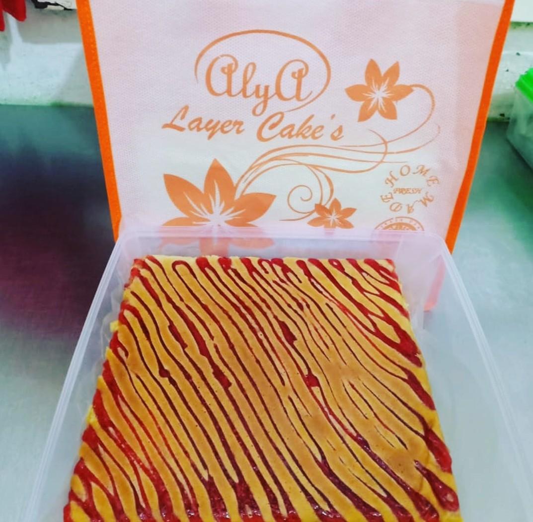 Alya Layer Cake Batam Food And Drinks Packaged And Instant Food On Carousell