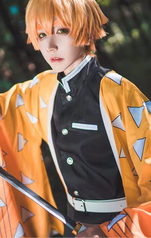 Zenitsu Cosplay, Hobbies & Toys, Books & Magazines, Comics & Manga on ...