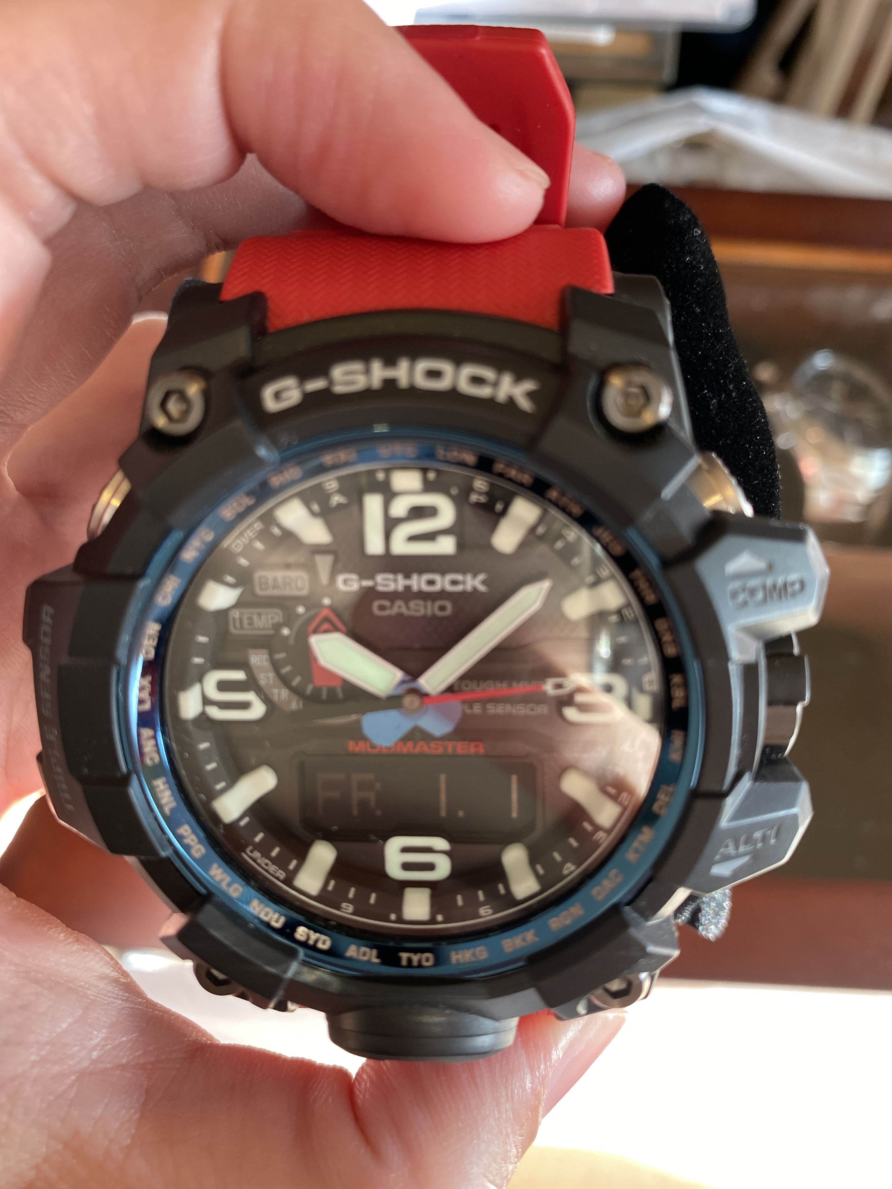 Casio Multi Band 6 Triple sensor touch solar, 名牌, 手錶 - Carousell