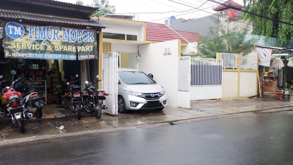 Disewakan Rumah Tahunan, Bangunan Baru Pinggir Jalan, Joglo, Properti, Rental di Carousell