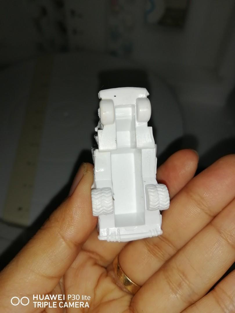 Dr. Damage Ambulance Car Rubberized, Hobbies & Toys, Toys & Games on ...