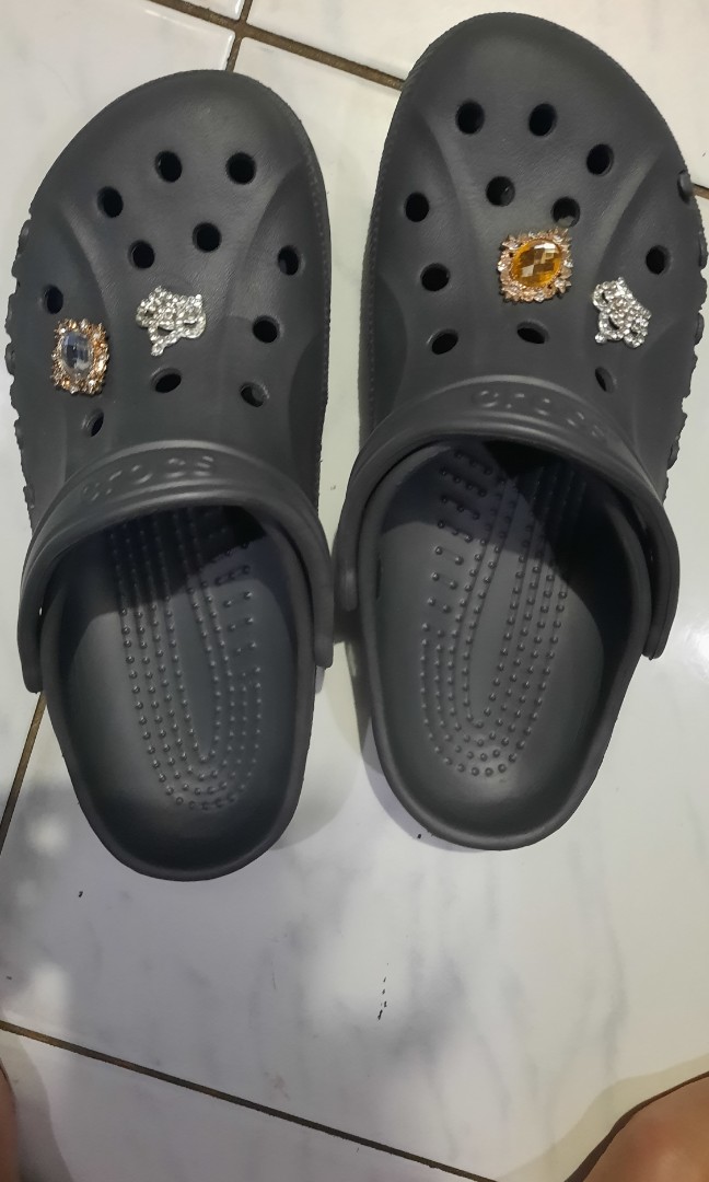Orginal Used Crocs with original jibitz, Women's Fashion, Footwear ...