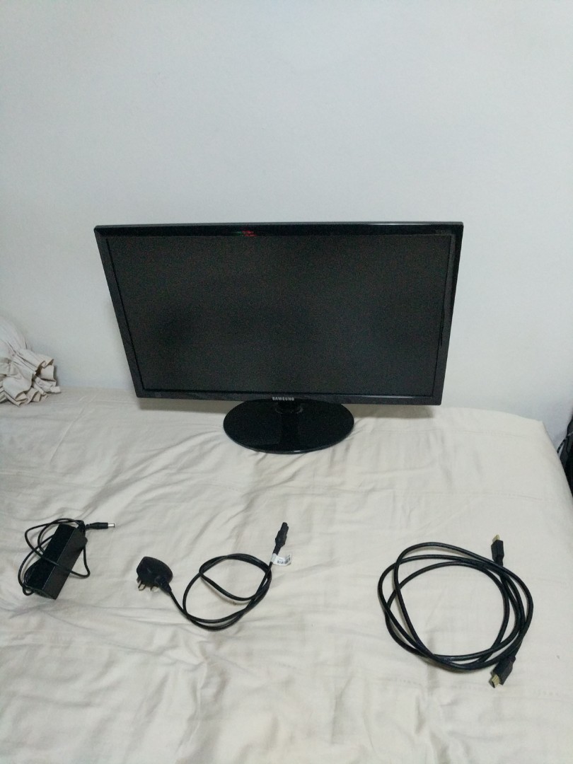 Samsung S24D300, Computers & Tech, Parts & Accessories, Monitor Screens ...